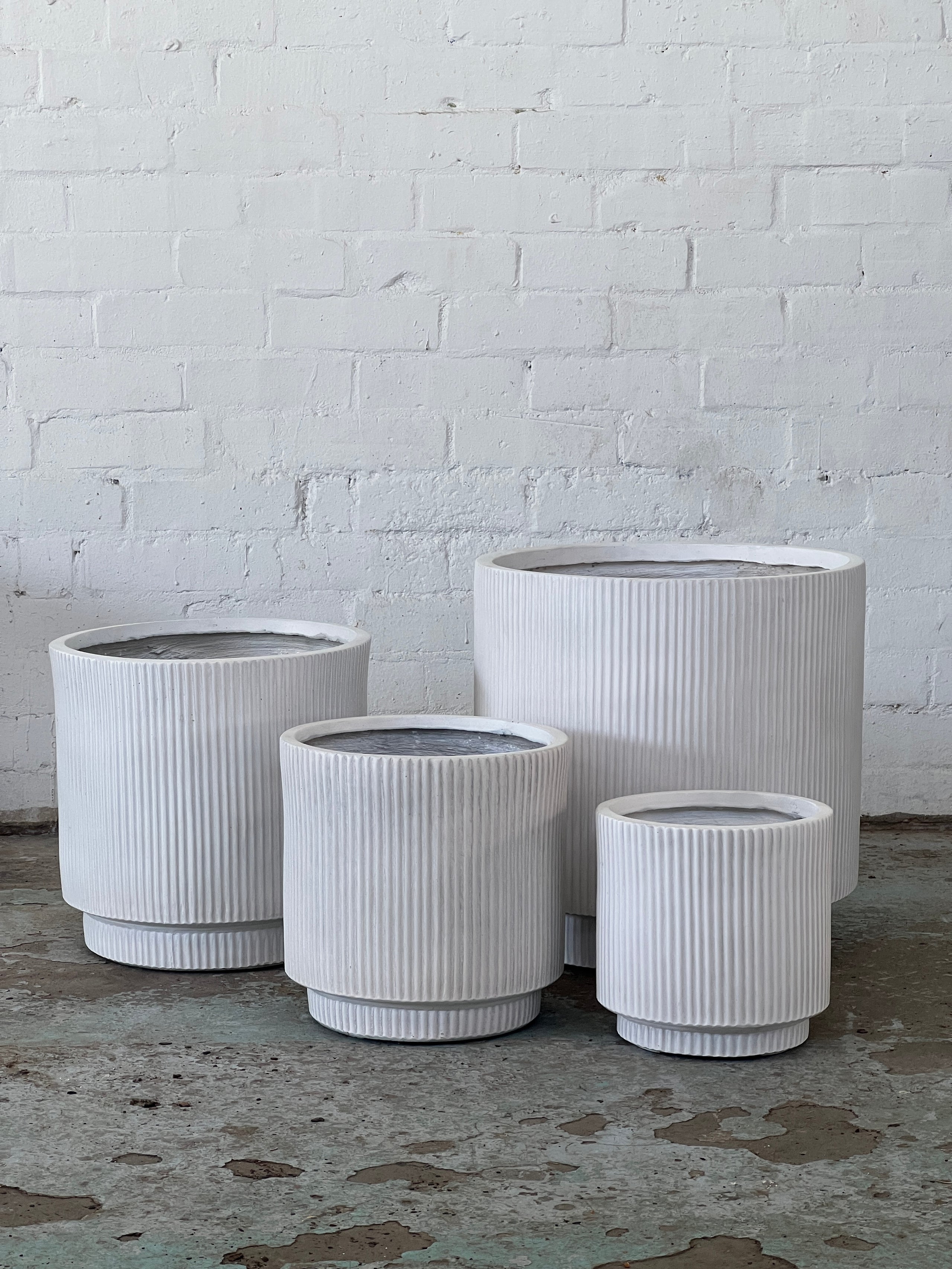 UrbanLite- Vera ribbed tapered cylinder Pot | The Borrowed Nursery